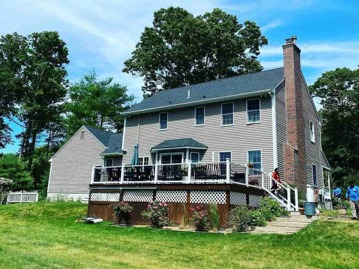 Vertical Siding Services - 757 Exteriors